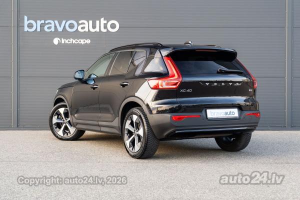 Black Volvo XC40 2024 in Tartu, with an engine capacity of 2.00 L and mileage of 29 thousand km for 37500 €, photo 7 on AUTOMOTO.COM.LV