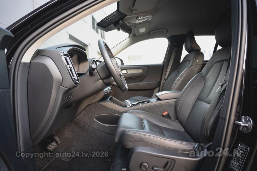 Черный Вольво XC40 2024 в Тарту, объемом двигателя 2.00 л и пробегом 29 тыс. км за 37500 €, фото 12 на AUTOMOTO.COM.LV