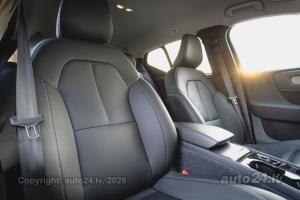 Черный Вольво XC40 2024 в Тарту, объемом двигателя 2.00 л и пробегом 29 тыс. км за 37500 €, фото 16 на AUTOMOTO.COM.LV