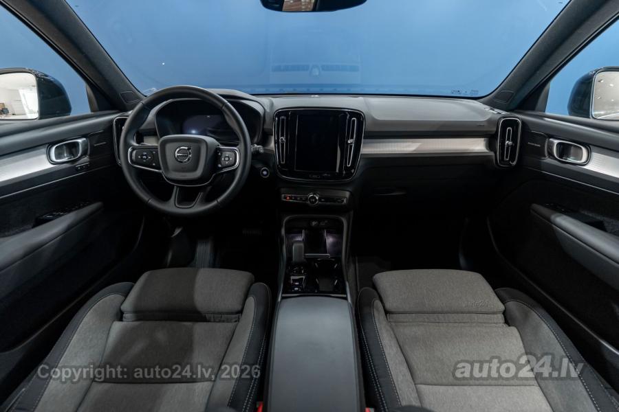 Black Volvo XC40 2024 in Tallinn, with an engine capacity of 2.00 L and mileage of 25 thousand km for 37500 €, photo 8 on AUTOMOTO.COM.LV