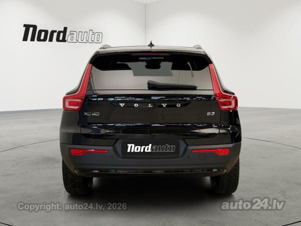 Black Volvo XC40 2025 in Tallinn, with an engine capacity of 2.00 L and mileage of 8 thousand km for 38900 €, photo 4 on AUTOMOTO.COM.LV