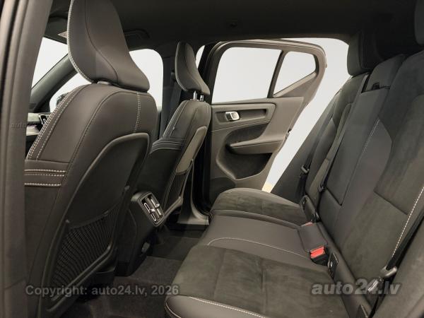 Black Volvo XC40 2025 in Tallinn, with an engine capacity of 2.00 L and mileage of 8 thousand km for 38900 €, photo 6 on AUTOMOTO.COM.LV