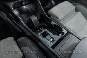Melns Volvo XC40 2025 Tallina, ar dzinēja tilpumu 2.00 L un nobraukumu 9 tūkst. km par 39500 €, foto 14 vietnē AUTOMOTO.COM.LV