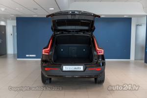 Melns Volvo XC40 2025 Tallina, ar dzinēja tilpumu 2.00 L un nobraukumu 9 tūkst. km par 39500 €, foto 19 vietnē AUTOMOTO.COM.LV