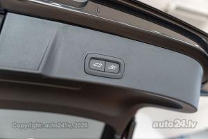 Melns Volvo XC40 2025 Tallina, ar dzinēja tilpumu 2.00 L un nobraukumu 9 tūkst. km par 39500 €, foto 20 vietnē AUTOMOTO.COM.LV