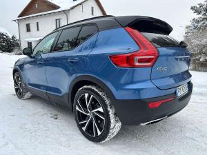 Blue Volvo XC40 2018 in Vilnius, with an engine capacity of 1.97 L and mileage of 298 thousand km for 14900 €, photo 6 on AUTOMOTO.COM.LV