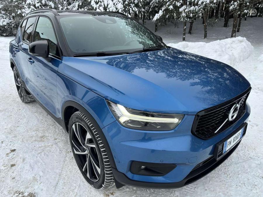 Синий Вольво XC40 2018 в Вильнюс, объемом двигателя 1.97 л и пробегом 298 тыс. км за 14900 €, фото 14 на AUTOMOTO.COM.LV