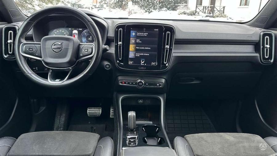 Синий Вольво XC40 2018 в Вильнюс, объемом двигателя 1.97 л и пробегом 298 тыс. км за 14900 €, фото 18 на AUTOMOTO.COM.LV