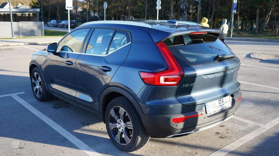 Zils Volvo XC40 2019 Šauļi, ar dzinēja tilpumu 1.97 L un nobraukumu 289 tūkst. km par 15900 €, foto 5 vietnē AUTOMOTO.COM.LV