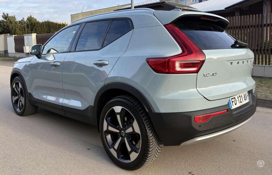 Zils Volvo XC40 2019 Kauņa, ar dzinēja tilpumu 1.97 L un nobraukumu 252 tūkst. km par 18500 €, foto 8 vietnē AUTOMOTO.COM.LV