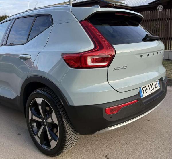 Blue Volvo XC40 2019 in Kaunas, with an engine capacity of 1.97 L and mileage of 252 thousand km for 18500 €, photo 9 on AUTOMOTO.COM.LV