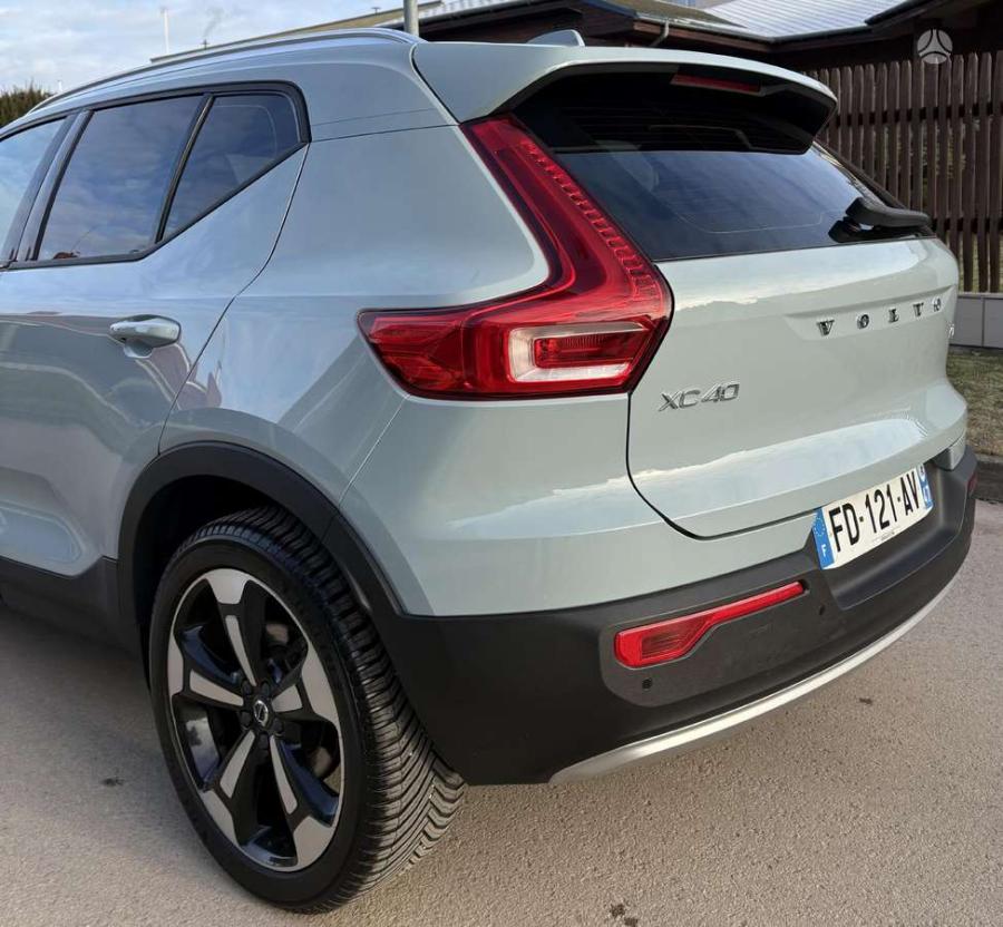 Zils Volvo XC40 2019 Kauņa, ar dzinēja tilpumu 1.97 L un nobraukumu 252 tūkst. km par 18500 €, foto 9 vietnē AUTOMOTO.COM.LV