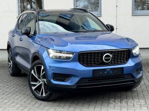 Blue Volvo XC40 2019 in Jelgava, with an engine capacity of 2.00 L and mileage of 113 thousand km for 19800 €, photo 2 on AUTOMOTO.COM.LV