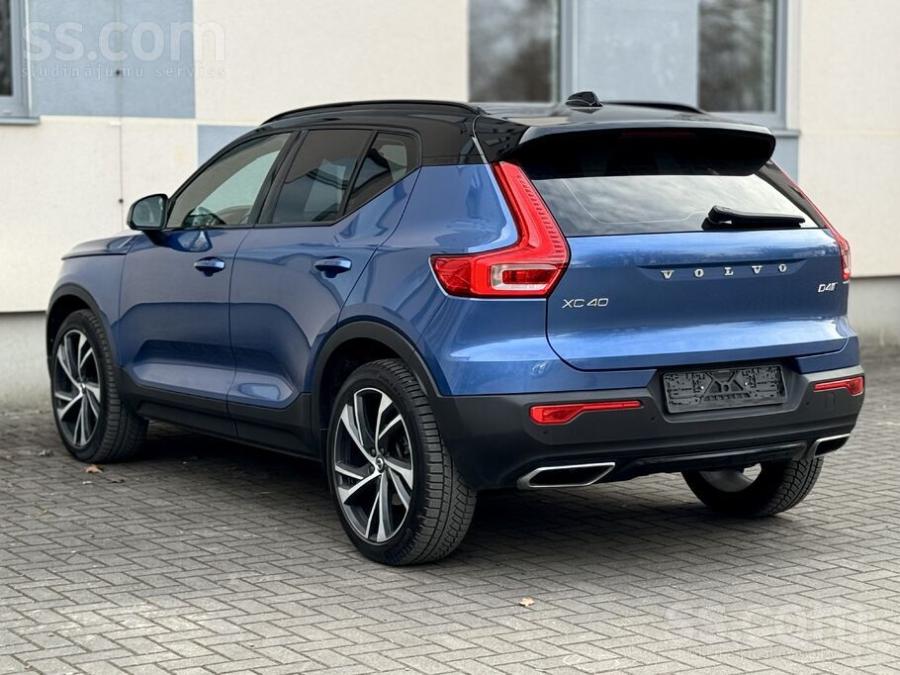 Blue Volvo XC40 2019 in Jelgava, with an engine capacity of 2.00 L and mileage of 113 thousand km for 19800 €, photo 8 on AUTOMOTO.COM.LV