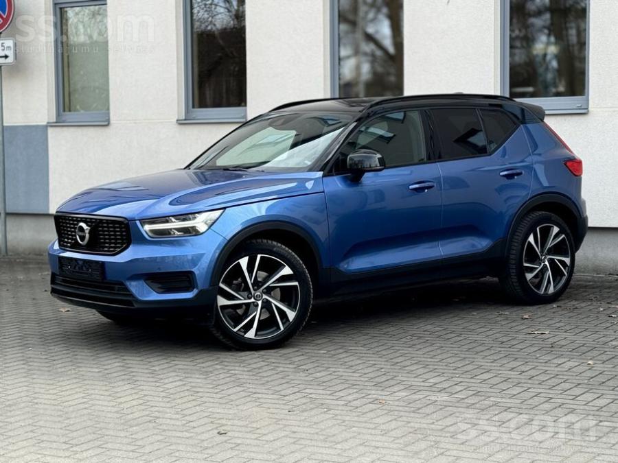Blue Volvo XC40 2019 in Jelgava, with an engine capacity of 2.00 L and mileage of 113 thousand km for 19800 €, photo 9 on AUTOMOTO.COM.LV