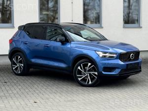 Blue Volvo XC40 2019 in Jelgava, with an engine capacity of 2.00 L and mileage of 113 thousand km for 19800 €, photo 10 on AUTOMOTO.COM.LV