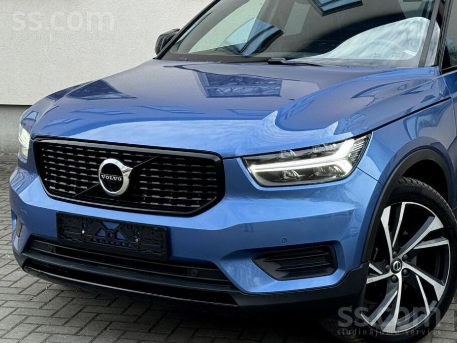 Zils Volvo XC40 2019 Jelgava, ar dzinēja tilpumu 2.00 L un nobraukumu 113 tūkst. km par 19800 €, foto 13 vietnē AUTOMOTO.COM.LV