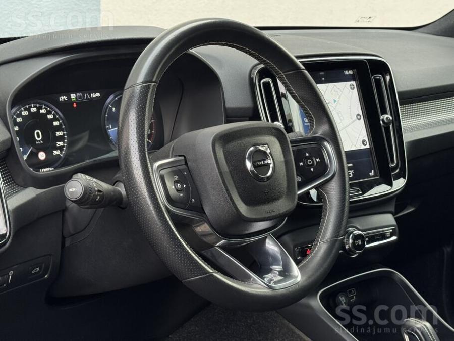 Zils Volvo XC40 2019 Jelgava, ar dzinēja tilpumu 2.00 L un nobraukumu 113 tūkst. km par 19800 €, foto 30 vietnē AUTOMOTO.COM.LV