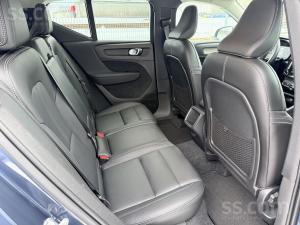 Blue Volvo XC40 2019 in Riga, with an engine capacity of 2.00 L and mileage of 213 thousand km for 18995 €, photo 21 on AUTOMOTO.COM.LV