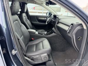 Blue Volvo XC40 2019 in Riga, with an engine capacity of 2.00 L and mileage of 213 thousand km for 18995 €, photo 22 on AUTOMOTO.COM.LV