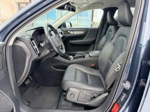 Zils Volvo XC40 2019 Rīga, ar dzinēja tilpumu 2.00 L un nobraukumu 213 tūkst. km par 18995 €, foto 13 vietnē AUTOMOTO.COM.LV
