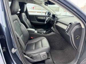 Zils Volvo XC40 2019 Rīga, ar dzinēja tilpumu 2.00 L un nobraukumu 213 tūkst. km par 18995 €, foto 22 vietnē AUTOMOTO.COM.LV