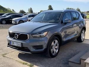 Blue Volvo XC40 2019 in Riga, with an engine capacity of 1.50 L and mileage of 142 thousand km for 16500 €, photo 4 on AUTOMOTO.COM.LV