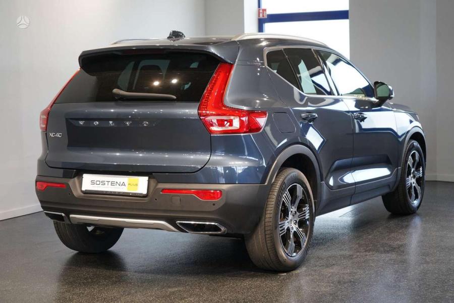 Синий Вольво XC40 2019 в Вильнюс, объемом двигателя 1.97 л и пробегом 197 тыс. км за 19900 €, фото 3 на AUTOMOTO.COM.LV