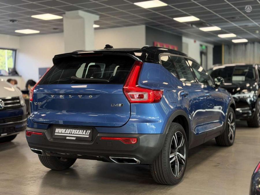 Blue Volvo XC40 2019 in Klaipeda, with an engine capacity of 1.97 L and mileage of 115 thousand km for 23900 €, photo 7 on AUTOMOTO.COM.LV