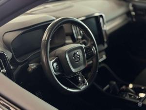 Blue Volvo XC40 2019 in Klaipeda, with an engine capacity of 1.97 L and mileage of 115 thousand km for 23900 €, photo 16 on AUTOMOTO.COM.LV