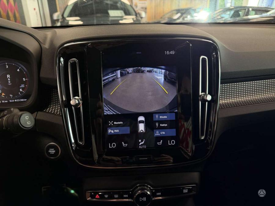 Blue Volvo XC40 2019 in Klaipeda, with an engine capacity of 1.97 L and mileage of 115 thousand km for 23900 €, photo 22 on AUTOMOTO.COM.LV