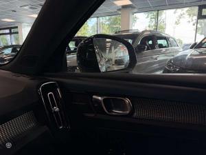 Blue Volvo XC40 2019 in Klaipeda, with an engine capacity of 1.97 L and mileage of 115 thousand km for 23900 €, photo 32 on AUTOMOTO.COM.LV