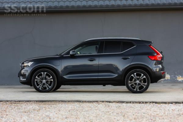 Zils Volvo XC40 2020 Jelgava, ar dzinēja tilpumu 1.50 L un nobraukumu 186 tūkst. km par 19500 €, foto 8 vietnē AUTOMOTO.COM.LV