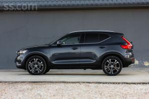 Zils Volvo XC40 2020 Jelgava, ar dzinēja tilpumu 1.50 L un nobraukumu 186 tūkst. km par 19500 €, foto 9 vietnē AUTOMOTO.COM.LV