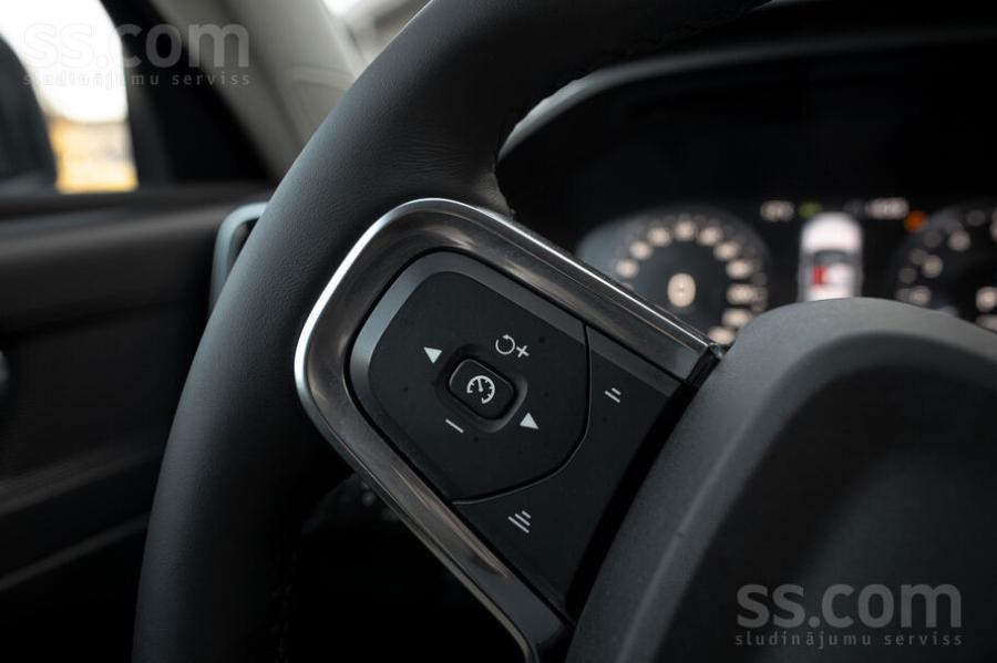 Zils Volvo XC40 2020 Jelgava, ar dzinēja tilpumu 1.50 L un nobraukumu 186 tūkst. km par 19500 €, foto 18 vietnē AUTOMOTO.COM.LV