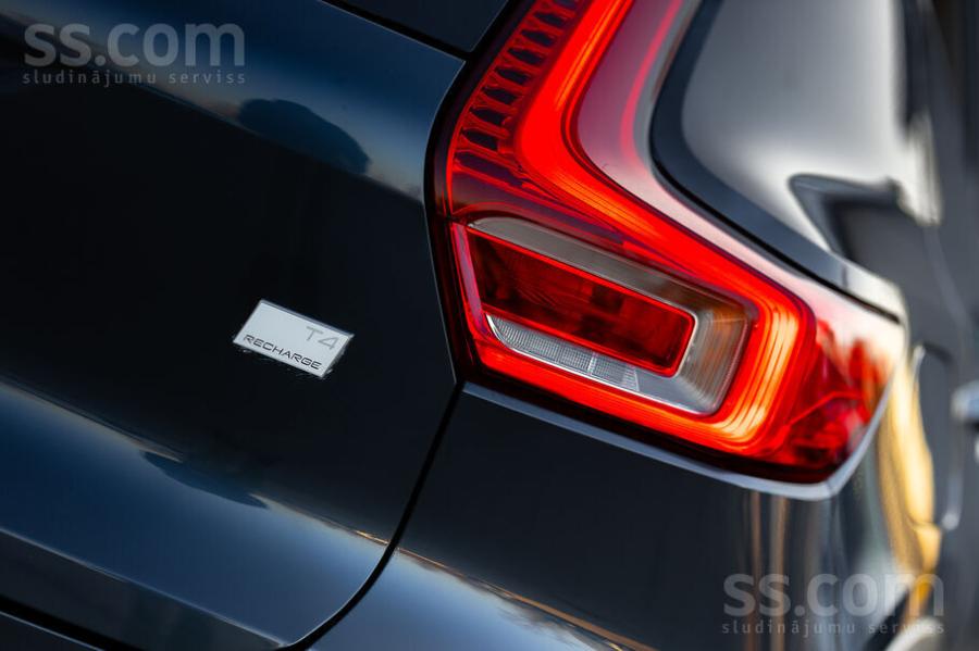 Zils Volvo XC40 2020 Jelgava, ar dzinēja tilpumu 1.50 L un nobraukumu 186 tūkst. km par 19500 €, foto 28 vietnē AUTOMOTO.COM.LV