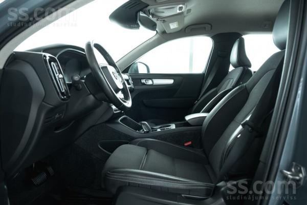 Синий Вольво XC40 2020 в Рига, объемом двигателя 1.50 л и пробегом 173 тыс. км за 21900 €, фото 4 на AUTOMOTO.COM.LV