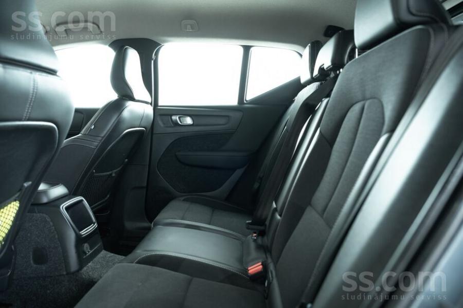 Синий Вольво XC40 2020 в Рига, объемом двигателя 1.50 л и пробегом 173 тыс. км за 21900 €, фото 6 на AUTOMOTO.COM.LV