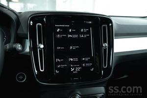 Синий Вольво XC40 2020 в Рига, объемом двигателя 1.50 л и пробегом 173 тыс. км за 21900 €, фото 21 на AUTOMOTO.COM.LV