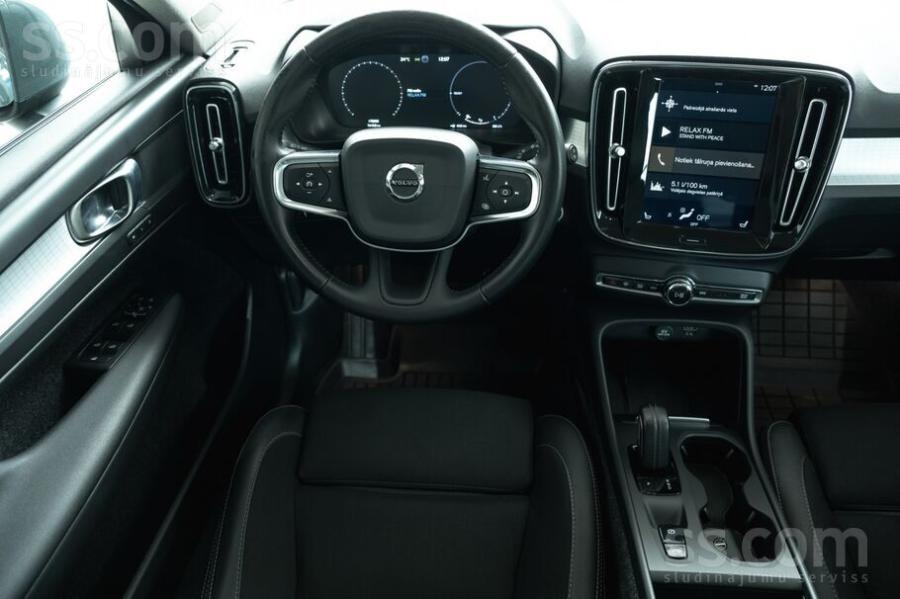 Синий Вольво XC40 2020 в Рига, объемом двигателя 1.50 л и пробегом 173 тыс. км за 21900 €, фото 25 на AUTOMOTO.COM.LV