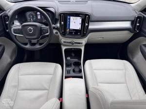 Zils Volvo XC40 2020 Avižieniai, ar dzinēja tilpumu 1.50 L un nobraukumu 148 tūkst. km par 20950 €, foto 9 vietnē AUTOMOTO.COM.LV