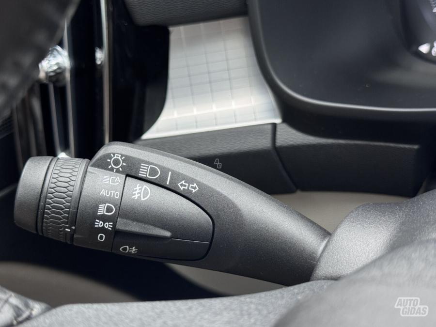 Zils Volvo XC40 2020 Avižieniai, ar dzinēja tilpumu 1.50 L un nobraukumu 148 tūkst. km par 20950 €, foto 17 vietnē AUTOMOTO.COM.LV