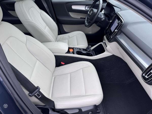 Синий Вольво XC40 2020 в Вильнюс, объемом двигателя 1.50 л и пробегом 148 тыс. км за 20950 €, фото 9 на AUTOMOTO.COM.LV