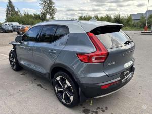 Blue Volvo XC40 2020 in Siauliai, with an engine capacity of 1.97 L and mileage of 100 thousand km for 14500 €, photo 7 on AUTOMOTO.COM.LV