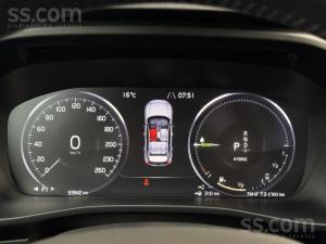 Zils Volvo XC40 2020 Valmiera, ar dzinēja tilpumu 1.50 L un nobraukumu 94 tūkst. km par 21500 €, foto 13 vietnē AUTOMOTO.COM.LV