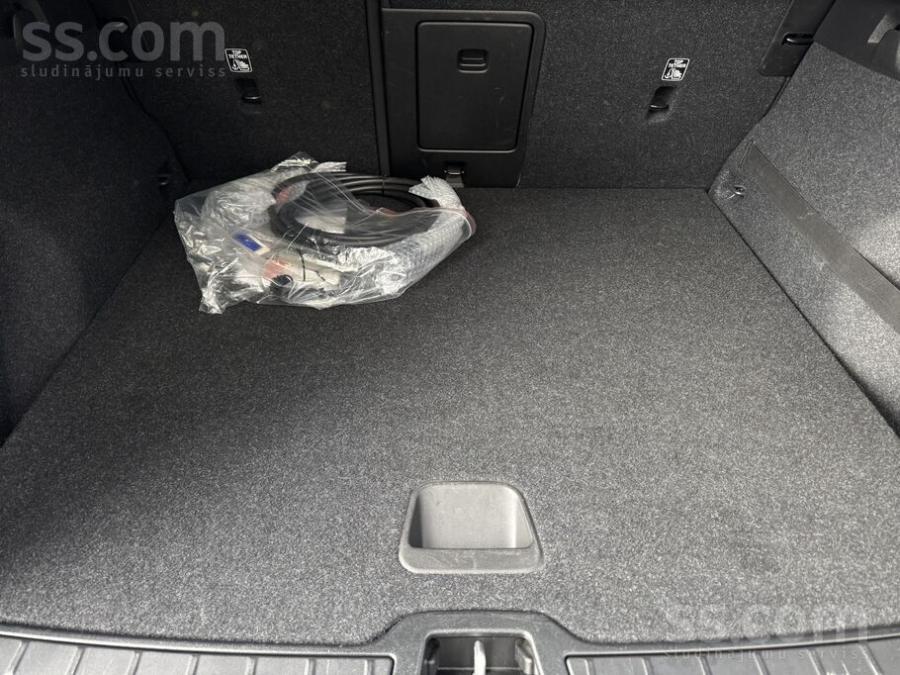 Zils Volvo XC40 2020 Valmiera, ar dzinēja tilpumu 1.50 L un nobraukumu 94 tūkst. km par 21500 €, foto 21 vietnē AUTOMOTO.COM.LV