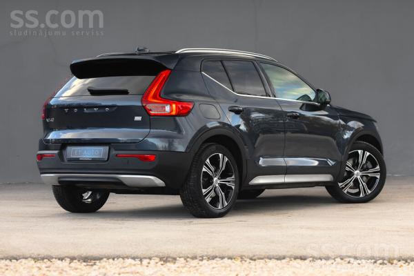 Blue Volvo XC40 2021 in Jelgava, with an engine capacity of 1.50 L and mileage of 165 thousand km for 22500 €, photo 4 on AUTOMOTO.COM.LV
