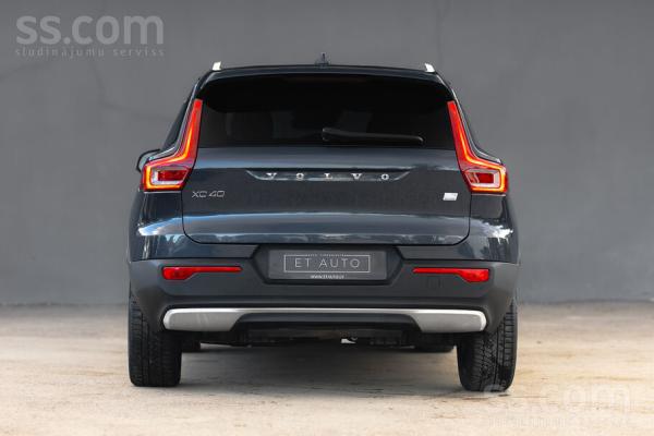 Blue Volvo XC40 2021 in Jelgava, with an engine capacity of 1.50 L and mileage of 165 thousand km for 22500 €, photo 5 on AUTOMOTO.COM.LV