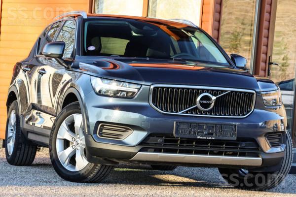 Blue Volvo XC40 2021 in Tukums, with an engine capacity of 2.00 L and mileage of 197 thousand km for 18990 €, photo 1 on AUTOMOTO.COM.LV