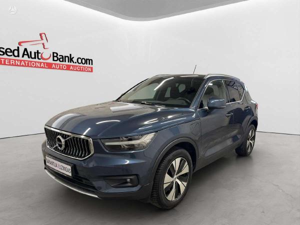 Blue Volvo XC40 2021 in Marijampole, with an engine capacity of 1.48 L and mileage of 146 thousand km for 21175 €, photo 1 on AUTOMOTO.COM.LV